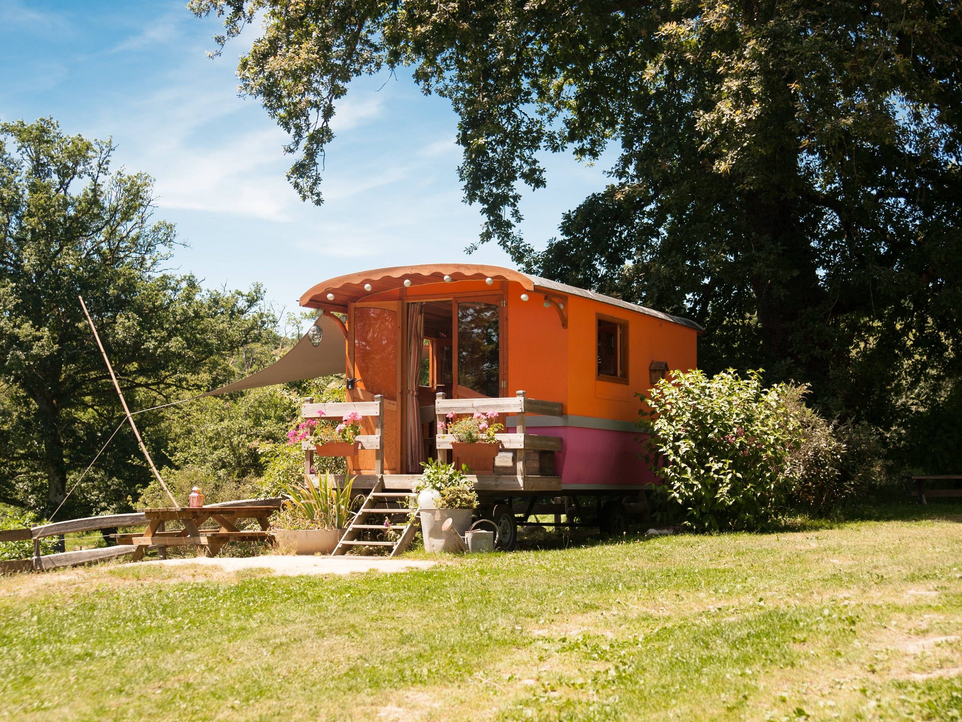 Roulotte à La Ferme Des ÂNes De Vassivière - Peyrat-le-Château